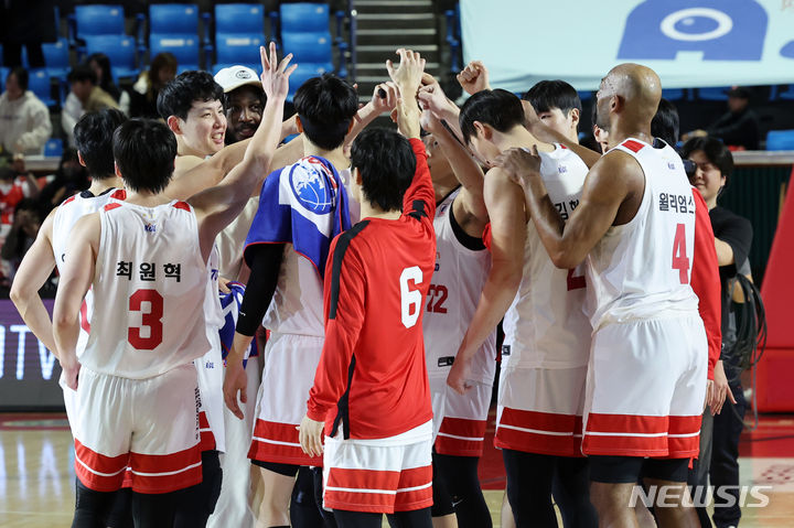 EASL 2025~2026시즌 일정 확정…프로농구 SK·LG 출격 :: 공감언론 뉴시스