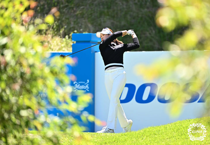 배소현, KLPGA 154번째 대회서 첫 우승…E1 채리티 정상