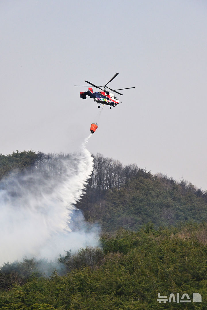 산청 산불 지리산국립공원 확산…소 70두 인근 농장 대피