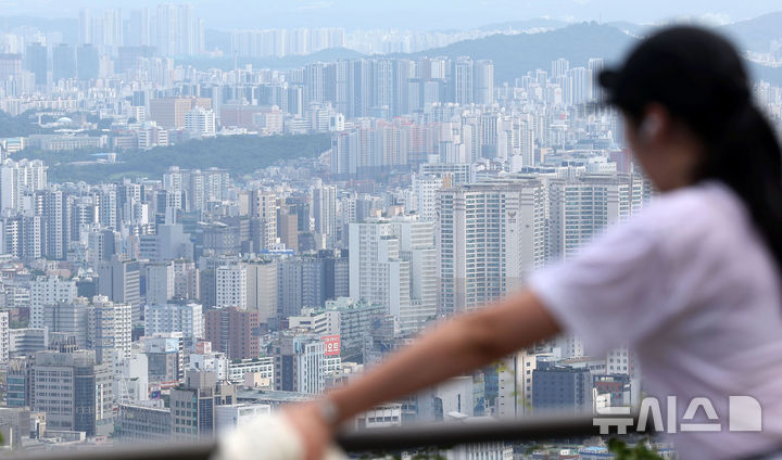주택공급 확대방안 발표 '2030년까지 수도권 연 27만호 신규 착공 및 공공택지 LH 직접 시행' [뉴시스Pic] :: 공감언론 뉴시스